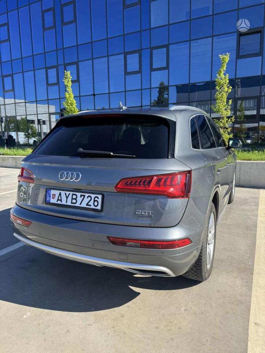 Grey Audi Q5 2018 in Panevezys, with an engine capacity of 1.98 L and mileage of 94 thousand km for 19900 €, photo 8 on AUTOMOTO.COM.LV