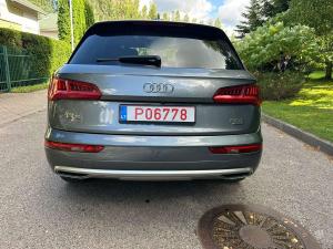 Grey Audi Q5 2018 in Vilnius, with an engine capacity of 1.98 L and mileage of 155 thousand km for 19990 €, photo 9 on AUTOMOTO.COM.LV