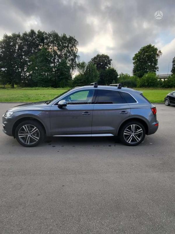 Grey Audi Q5 2018 in Kretinga, with an engine capacity of 1.97 L and mileage of 286 thousand km for 21500 €, photo 3 on AUTOMOTO.COM.LV