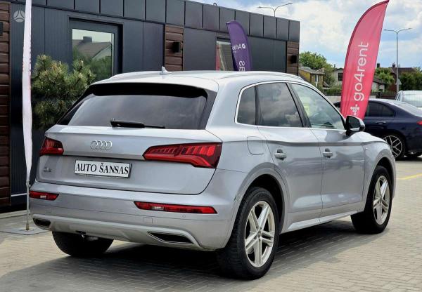 Grey Audi Q5 2018 in Taurage, with an engine capacity of 2.00 L and mileage of 392 thousand km for 14900 €, photo 8 on AUTOMOTO.COM.LV