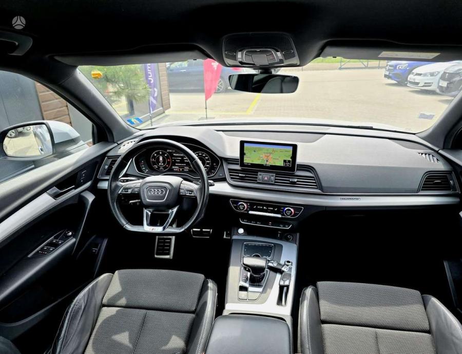 Grey Audi Q5 2018 in Taurage, with an engine capacity of 2.00 L and mileage of 392 thousand km for 14900 €, photo 14 on AUTOMOTO.COM.LV