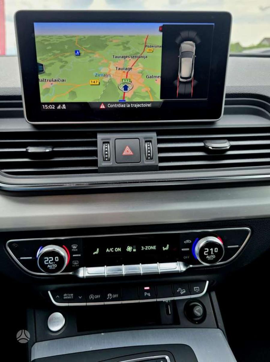Grey Audi Q5 2018 in Taurage, with an engine capacity of 2.00 L and mileage of 392 thousand km for 14900 €, photo 17 on AUTOMOTO.COM.LV