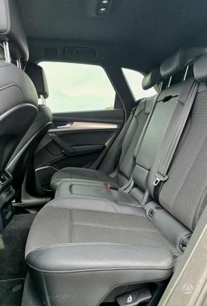 Grey Audi Q5 2018 in Taurage, with an engine capacity of 2.00 L and mileage of 392 thousand km for 14900 €, photo 24 on AUTOMOTO.COM.LV