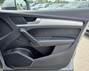 Grey Audi Q5 2018 in Taurage, with an engine capacity of 2.00 L and mileage of 392 thousand km for 14900 €, photo 30 on AUTOMOTO.COM.LV