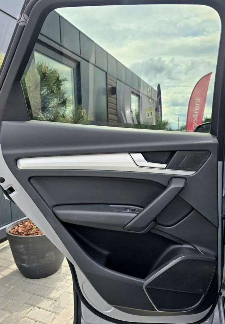 Grey Audi Q5 2018 in Taurage, with an engine capacity of 2.00 L and mileage of 392 thousand km for 14900 €, photo 31 on AUTOMOTO.COM.LV