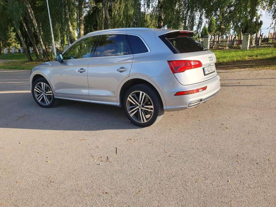 Grey Audi Q5 2018 in Kaunas, with an engine capacity of 1.98 L and mileage of 134 thousand km for 20800 €, photo 7 on AUTOMOTO.COM.LV