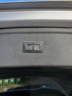 Grey Audi Q5 2018 in Kaunas, with an engine capacity of 1.98 L and mileage of 134 thousand km for 20800 €, photo 22 on AUTOMOTO.COM.LV
