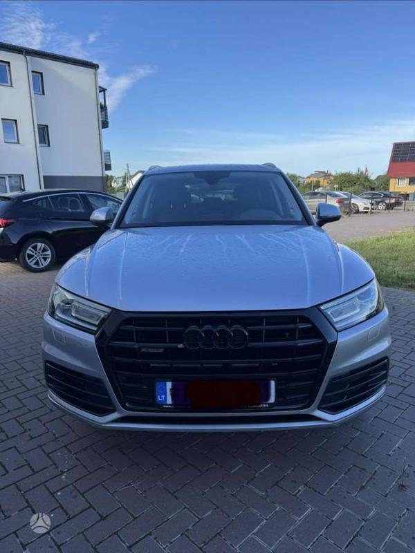 Grey Audi Q5 2018 in Kaunas, with an engine capacity of 1.98 L and mileage of 65 thousand km for 19700 €, photo 4 on AUTOMOTO.COM.LV