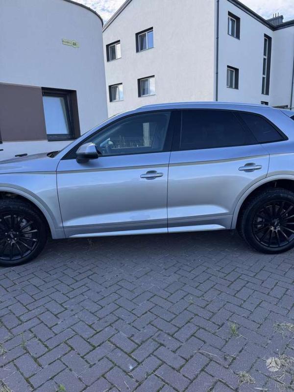 Grey Audi Q5 2018 in Kaunas, with an engine capacity of 1.98 L and mileage of 65 thousand km for 19700 €, photo 6 on AUTOMOTO.COM.LV