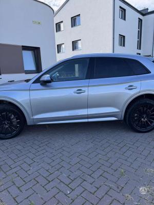 Grey Audi Q5 2018 in Kaunas, with an engine capacity of 1.98 L and mileage of 65 thousand km for 19700 €, photo 7 on AUTOMOTO.COM.LV
