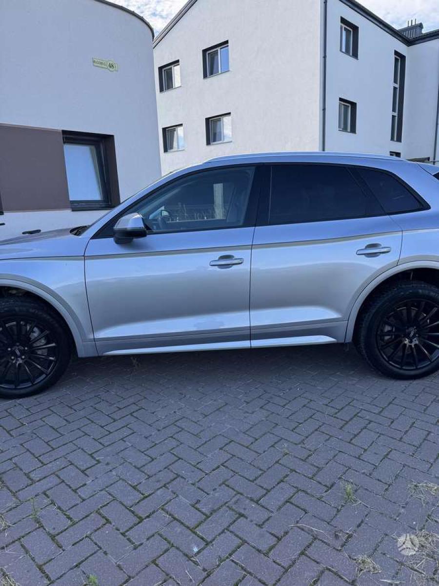 Grey Audi Q5 2018 in Kaunas, with an engine capacity of 1.98 L and mileage of 65 thousand km for 19700 €, photo 7 on AUTOMOTO.COM.LV