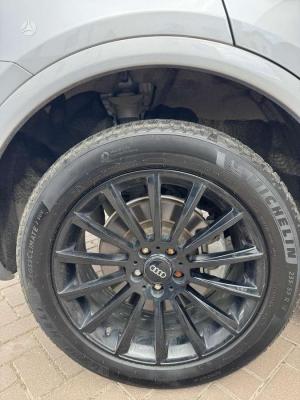 Grey Audi Q5 2018 in Kaunas, with an engine capacity of 1.98 L and mileage of 65 thousand km for 19700 €, photo 9 on AUTOMOTO.COM.LV