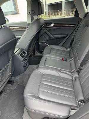 Grey Audi Q5 2018 in Kaunas, with an engine capacity of 1.98 L and mileage of 65 thousand km for 19700 €, photo 14 on AUTOMOTO.COM.LV