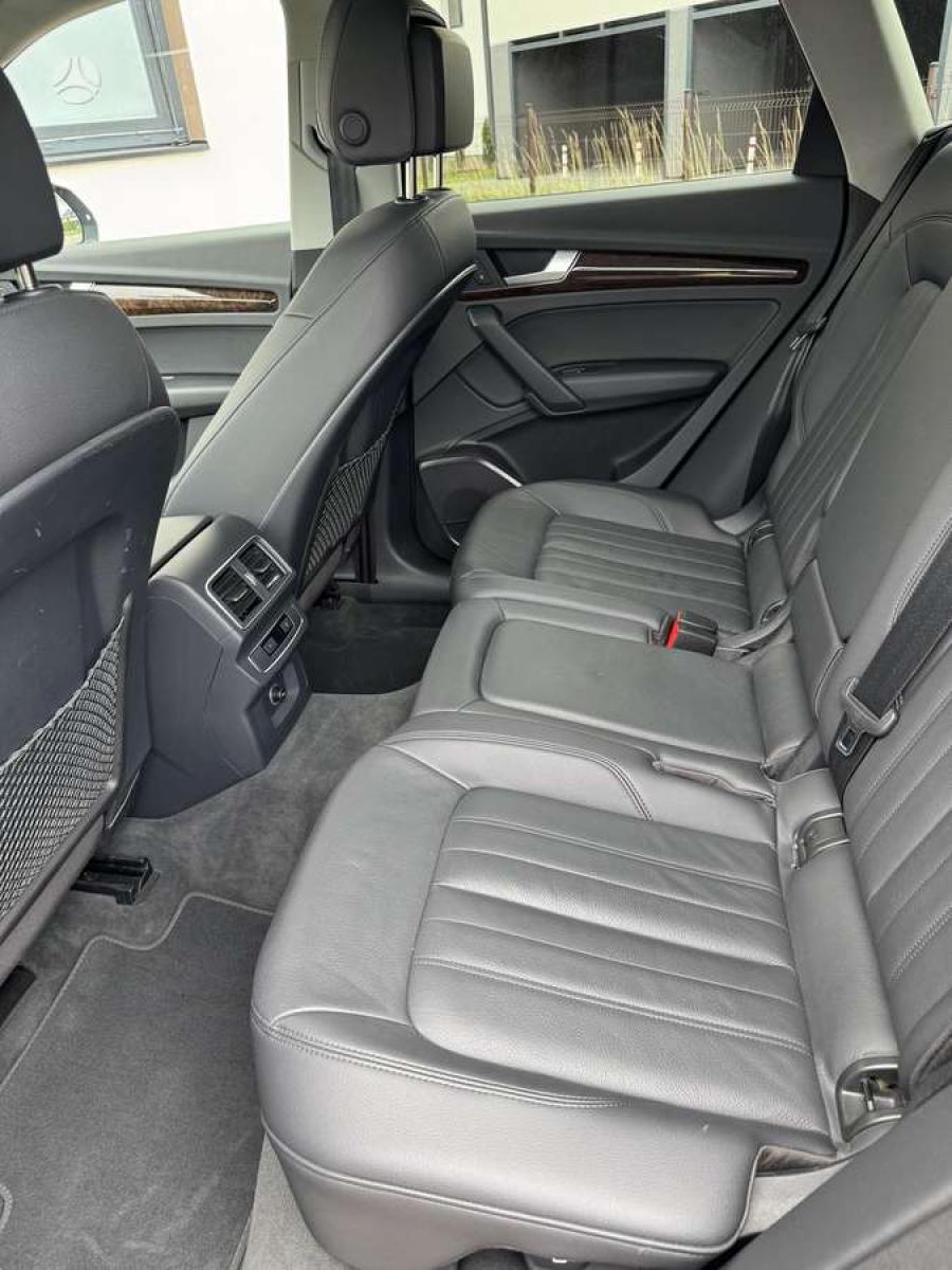 Grey Audi Q5 2018 in Kaunas, with an engine capacity of 1.98 L and mileage of 65 thousand km for 19700 €, photo 14 on AUTOMOTO.COM.LV
