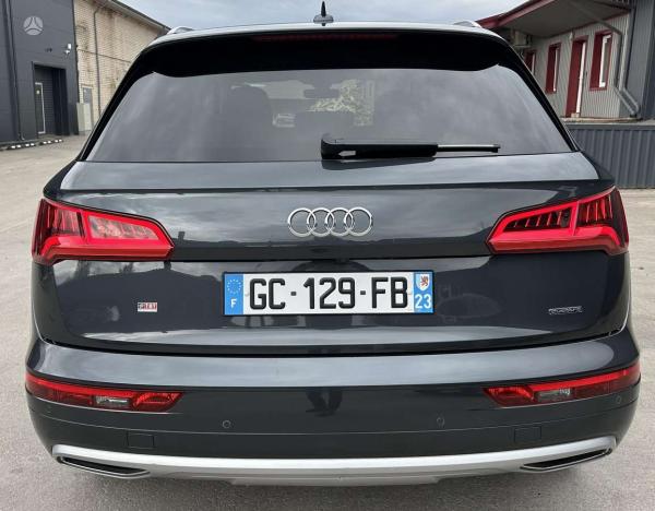 Pelēks Audi Q5 2018 Tauragė, ar dzinēja tilpumu 2.97 L un nobraukumu 195 tūkst. km par 20000 €, foto 5 vietnē AUTOMOTO.COM.LV