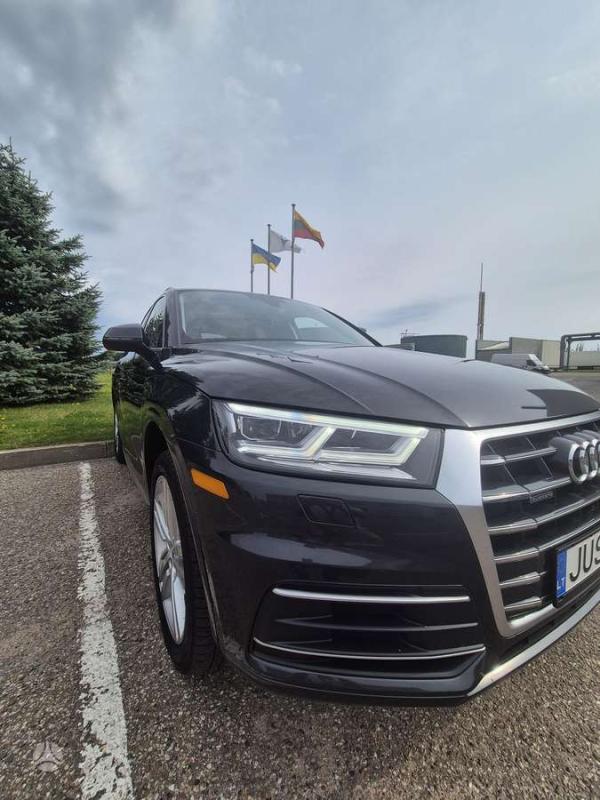 Pelēks Audi Q5 2018 Alīta, ar dzinēja tilpumu 1.98 L un nobraukumu 162 tūkst. km par 21900 €, foto 5 vietnē AUTOMOTO.COM.LV