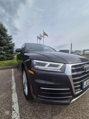 Grey Audi Q5 2018 in Alytus, with an engine capacity of 1.98 L and mileage of 162 thousand km for 21900 €, photo 6 on AUTOMOTO.COM.LV