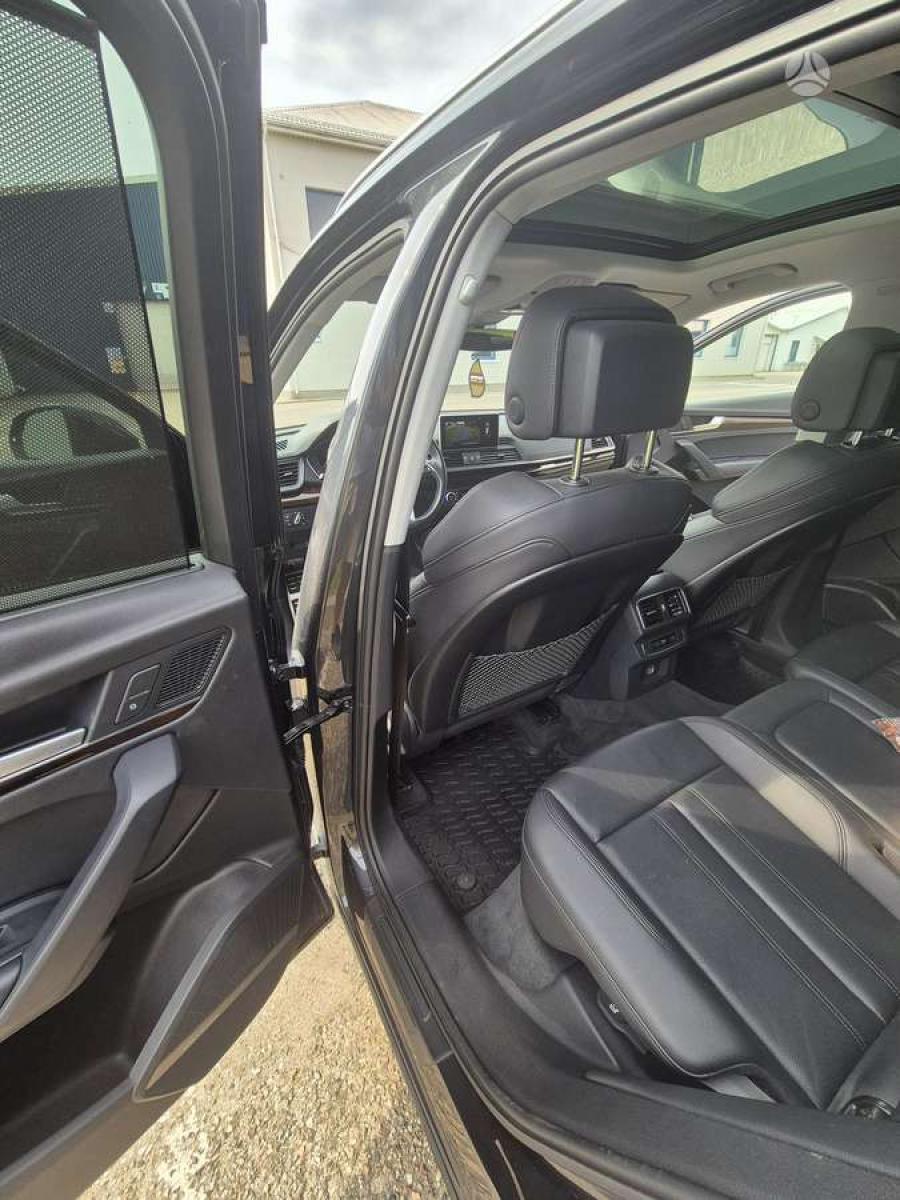 Grey Audi Q5 2018 in Alytus, with an engine capacity of 1.98 L and mileage of 162 thousand km for 21900 €, photo 13 on AUTOMOTO.COM.LV