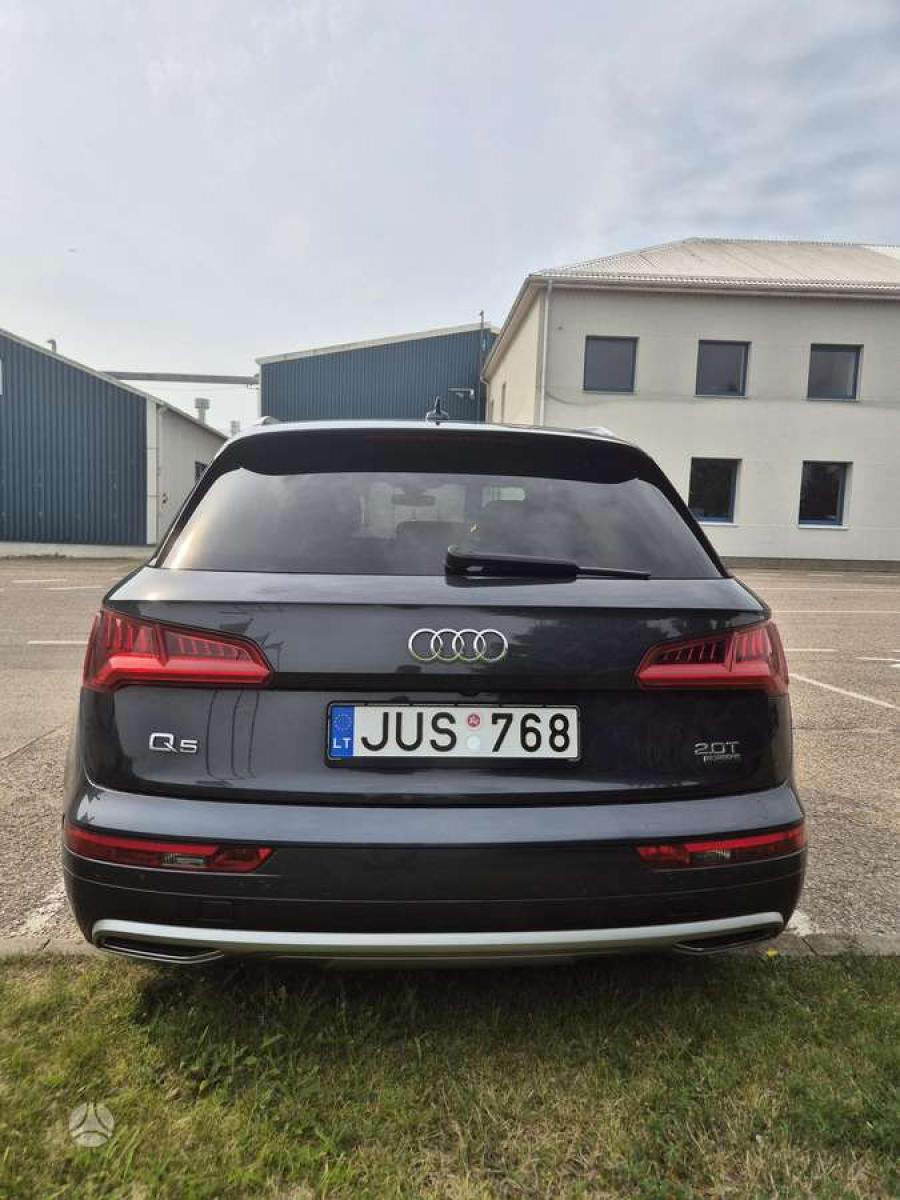 Grey Audi Q5 2018 in Alytus, with an engine capacity of 1.98 L and mileage of 162 thousand km for 21900 €, photo 17 on AUTOMOTO.COM.LV
