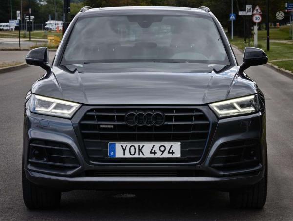 Grey Audi Q5 2018 in Vilnius, with an engine capacity of 1.98 L and mileage of 221 thousand km for 25400 €, photo 3 on AUTOMOTO.COM.LV