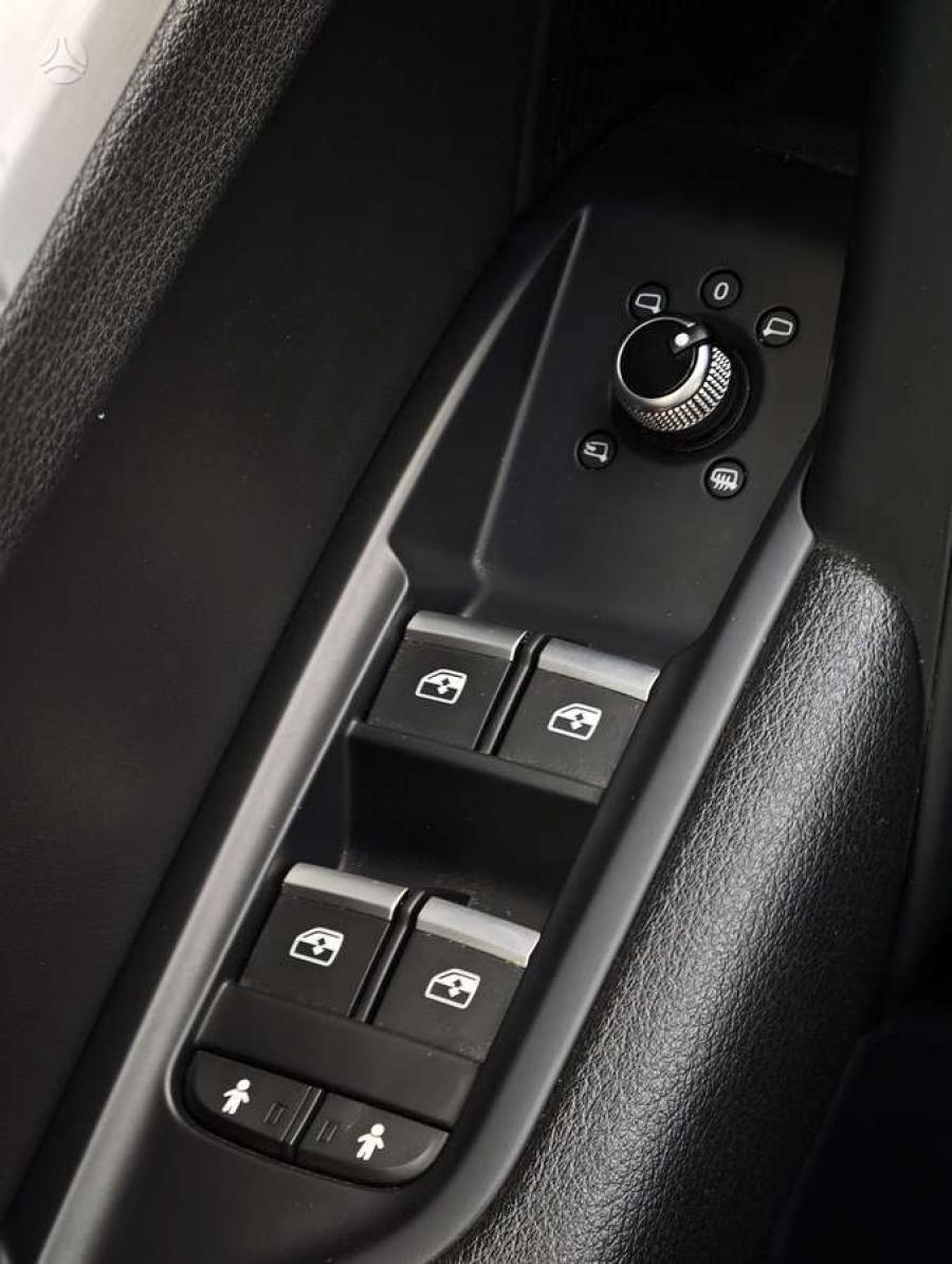 Pelēks Audi Q5 2018 Viļņa, ar dzinēja tilpumu 1.98 L un nobraukumu 221 tūkst. km par 25400 €, foto 30 vietnē AUTOMOTO.COM.LV