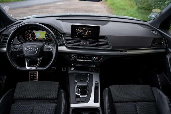 Audi Q5 2018 in Elektrenai on AUTOMOTO.COM.LV Grey Audi Q5 2018 in Elektrenai, with an engine capacity of 2.00 L and mileage of 195 thousand km for 20900 €, photo 11 on AUTOMOTO.COM.LV