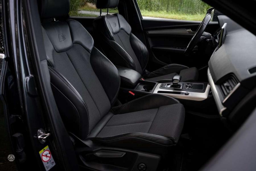 Pelēks Audi Q5 2018 Elektrėnai, ar dzinēja tilpumu 2.00 L un nobraukumu 195 tūkst. km par 20900 €, foto 15 vietnē AUTOMOTO.COM.LV