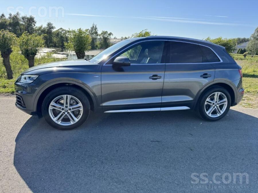 Grey Audi Q5 2019 in Liepaja, with an engine capacity of 2.00 L and mileage of 106 thousand km for 28500 €, photo 1 on AUTOMOTO.COM.LV