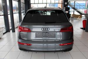 Pelēks Audi Q5 2019 Klaipėda, ar dzinēja tilpumu 3.00 L un nobraukumu 62 tūkst. km par 36900 €, foto 5 vietnē AUTOMOTO.COM.LV