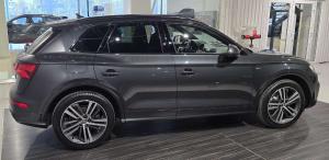 Grey Audi Q5 2019 in Siauliai, with an engine capacity of 1.97 L and mileage of 78 thousand km for 29900 €, photo 7 on AUTOMOTO.COM.LV