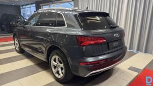 Grey Audi Q5 2019 in Marupe, with an engine capacity of 2.00 L and mileage of 187 thousand km for 23990 €, photo 3 on AUTOMOTO.COM.LV