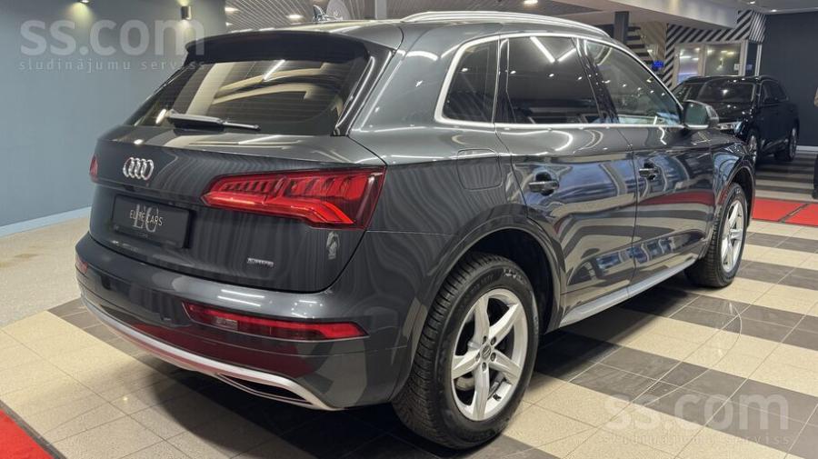 Grey Audi Q5 2019 in Riga, with an engine capacity of 2.00 L and mileage of 187 thousand km for 22990 €, photo 6 on AUTOMOTO.COM.LV