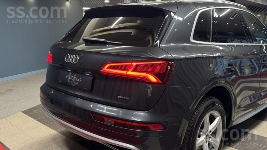 Grey Audi Q5 2019 in Riga, with an engine capacity of 2.00 L and mileage of 187 thousand km for 22990 €, photo 10 on AUTOMOTO.COM.LV