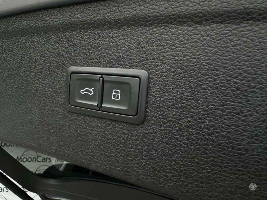 Grey Audi Q5 2019 in Vilnius, with an engine capacity of 1.98 L and mileage of 118 thousand km for 22300 €, photo 22 on AUTOMOTO.COM.LV