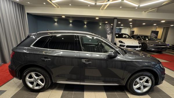 Pelēks Audi Q5 2019 Rīga, ar dzinēja tilpumu 2.00 L un nobraukumu 187 tūkst. km par 20990 €, foto 3 vietnē AUTOMOTO.COM.LV
