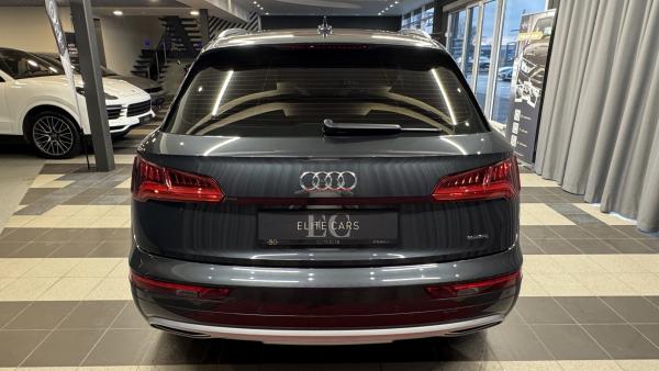 Pelēks Audi Q5 2019 Rīga, ar dzinēja tilpumu 2.00 L un nobraukumu 187 tūkst. km par 20990 €, foto 5 vietnē AUTOMOTO.COM.LV