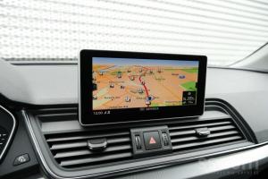 Pelēks Audi Q5 2019 Rīga, ar dzinēja tilpumu 2.00 L un nobraukumu 185 tūkst. km par 20450 €, foto 24 vietnē AUTOMOTO.COM.LV