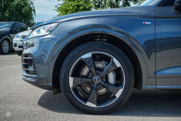 Grey Audi Q5 2019 in Kaunas, with an engine capacity of 2.97 L and mileage of 252 thousand km for 26250 €, photo 6 on AUTOMOTO.COM.LV