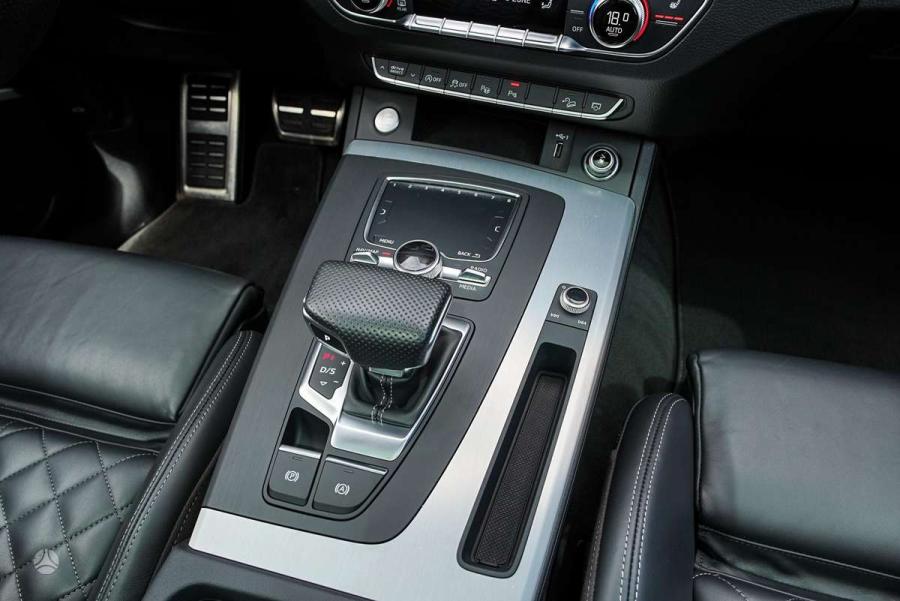 Pelēks Audi Q5 2019 Kauņa, ar dzinēja tilpumu 2.97 L un nobraukumu 252 tūkst. km par 26250 €, foto 22 vietnē AUTOMOTO.COM.LV