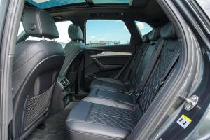 Pelēks Audi Q5 2019 Kauņa, ar dzinēja tilpumu 2.97 L un nobraukumu 252 tūkst. km par 26250 €, foto 33 vietnē AUTOMOTO.COM.LV