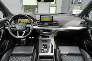 Grey Audi Q5 2019 in Kaunas, with an engine capacity of 2.97 L and mileage of 252 thousand km for 25950 €, photo 17 on AUTOMOTO.COM.LV