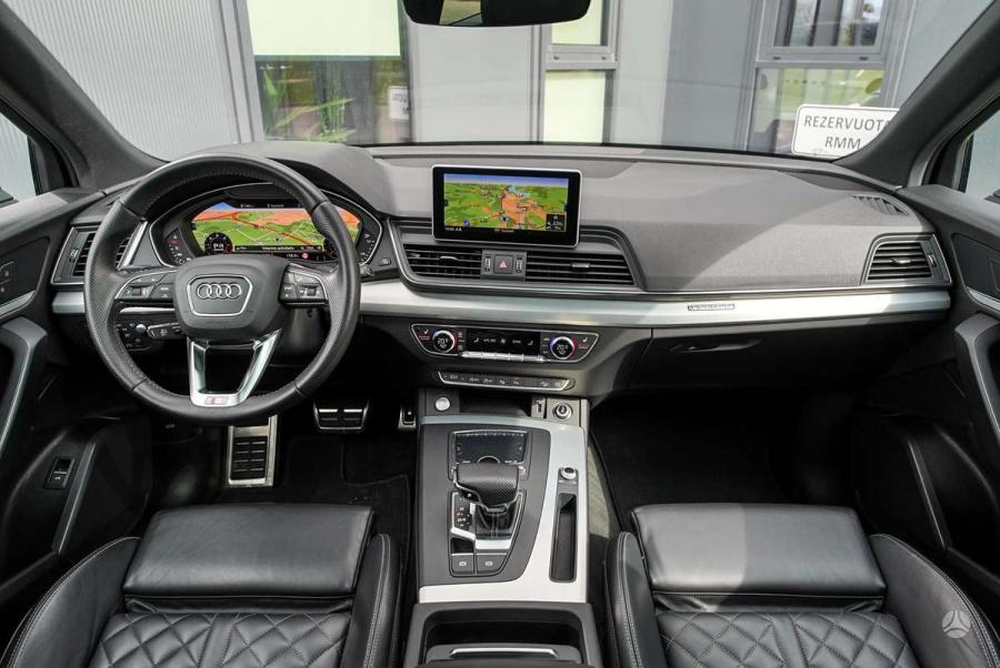 Grey Audi Q5 2019 in Kaunas, with an engine capacity of 2.97 L and mileage of 252 thousand km for 25950 €, photo 17 on AUTOMOTO.COM.LV