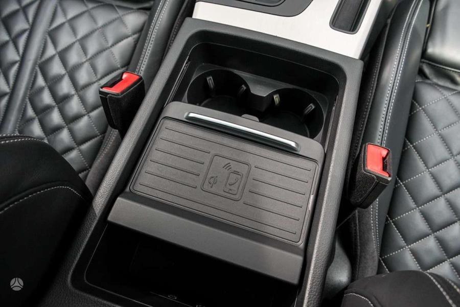 Grey Audi Q5 2019 in Kaunas, with an engine capacity of 2.97 L and mileage of 252 thousand km for 25950 €, photo 24 on AUTOMOTO.COM.LV