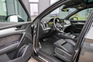 Grey Audi Q5 2019 in Kaunas, with an engine capacity of 2.97 L and mileage of 252 thousand km for 25950 €, photo 28 on AUTOMOTO.COM.LV