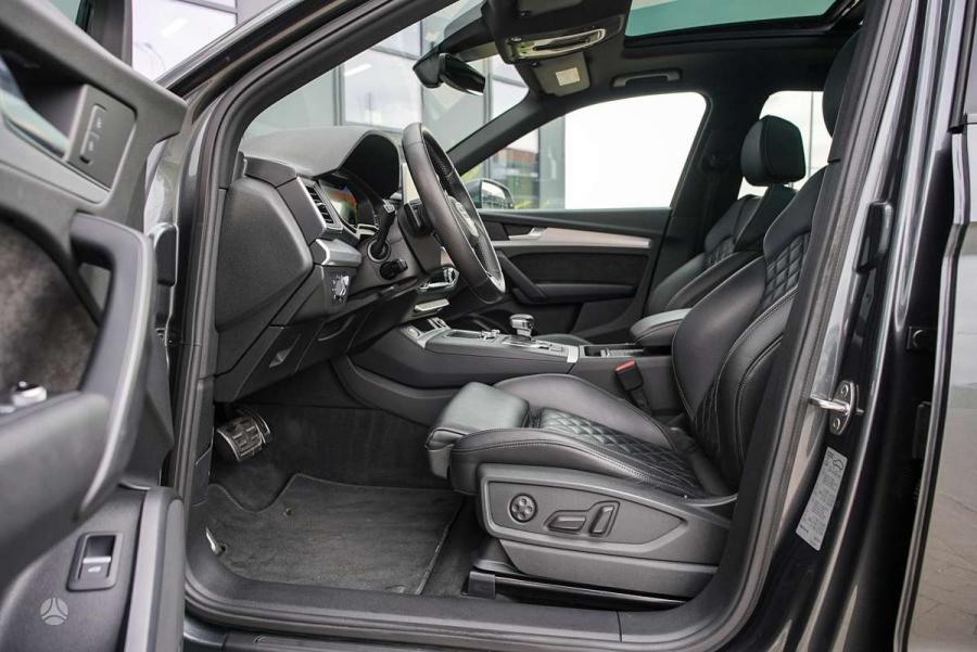 Grey Audi Q5 2019 in Kaunas, with an engine capacity of 2.97 L and mileage of 252 thousand km for 25950 €, photo 30 on AUTOMOTO.COM.LV
