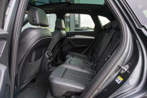 Grey Audi Q5 2019 in Kaunas, with an engine capacity of 2.97 L and mileage of 252 thousand km for 25950 €, photo 36 on AUTOMOTO.COM.LV