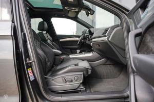 Grey Audi Q5 2019 in Kaunas, with an engine capacity of 2.97 L and mileage of 252 thousand km for 25950 €, photo 42 on AUTOMOTO.COM.LV