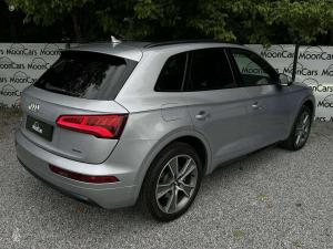 Grey Audi Q5 2019 in Vilnius, with an engine capacity of 1.98 L and mileage of 118 thousand km for 22300 €, photo 6 on AUTOMOTO.COM.LV