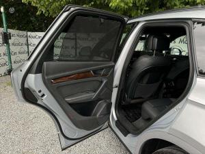 Grey Audi Q5 2019 in Vilnius, with an engine capacity of 1.98 L and mileage of 118 thousand km for 22300 €, photo 15 on AUTOMOTO.COM.LV