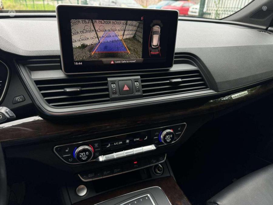 Grey Audi Q5 2019 in Vilnius, with an engine capacity of 1.98 L and mileage of 118 thousand km for 22300 €, photo 19 on AUTOMOTO.COM.LV